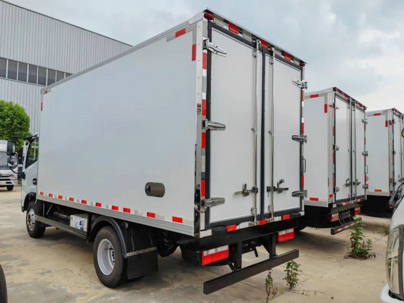 Tips of Refrigerator Truck